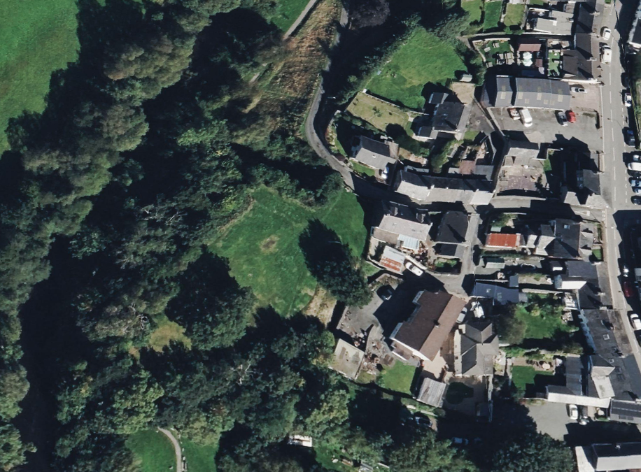 Rhayader – An Invisible Castle – Travels With My Aunt